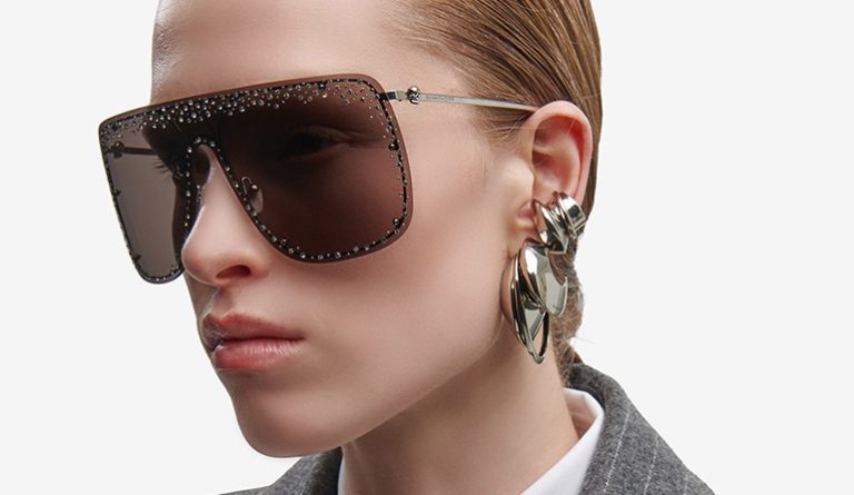 Alexander McQueen’s Mask – 4youreyes